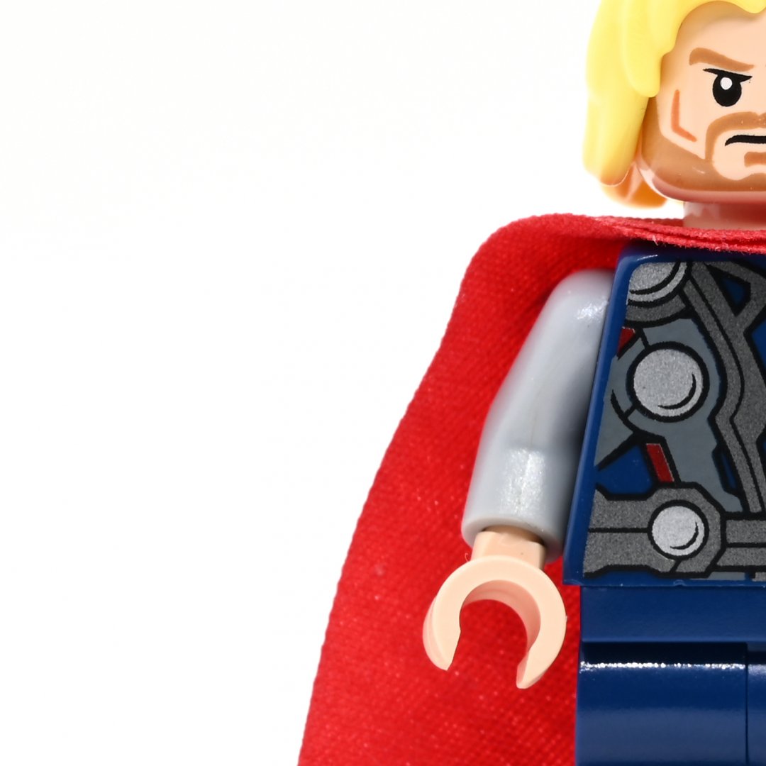 Thor - | Lego Minifigures | lego.minifigures.world