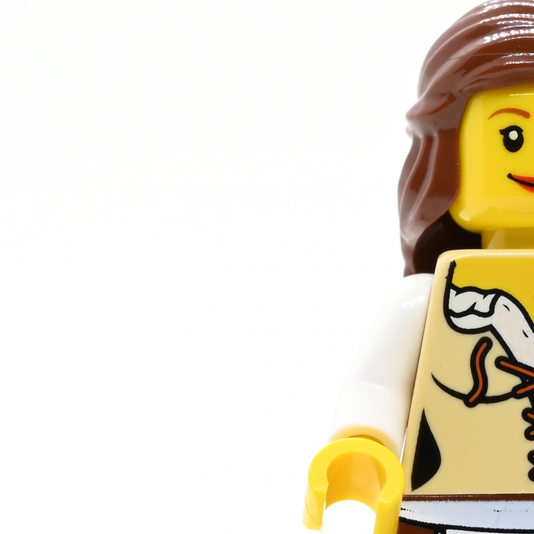 Maid - | Lego Minifigures | lego.minifigures.world