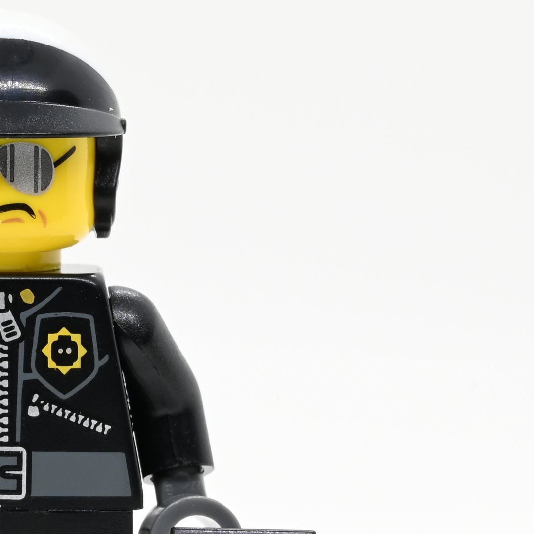 Scribble-Face Bad Cop - | Lego Minifigures | lego.minifigures.world