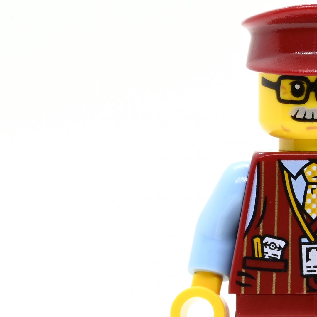Chuck - | Lego Minifigures | lego.minifigures.world