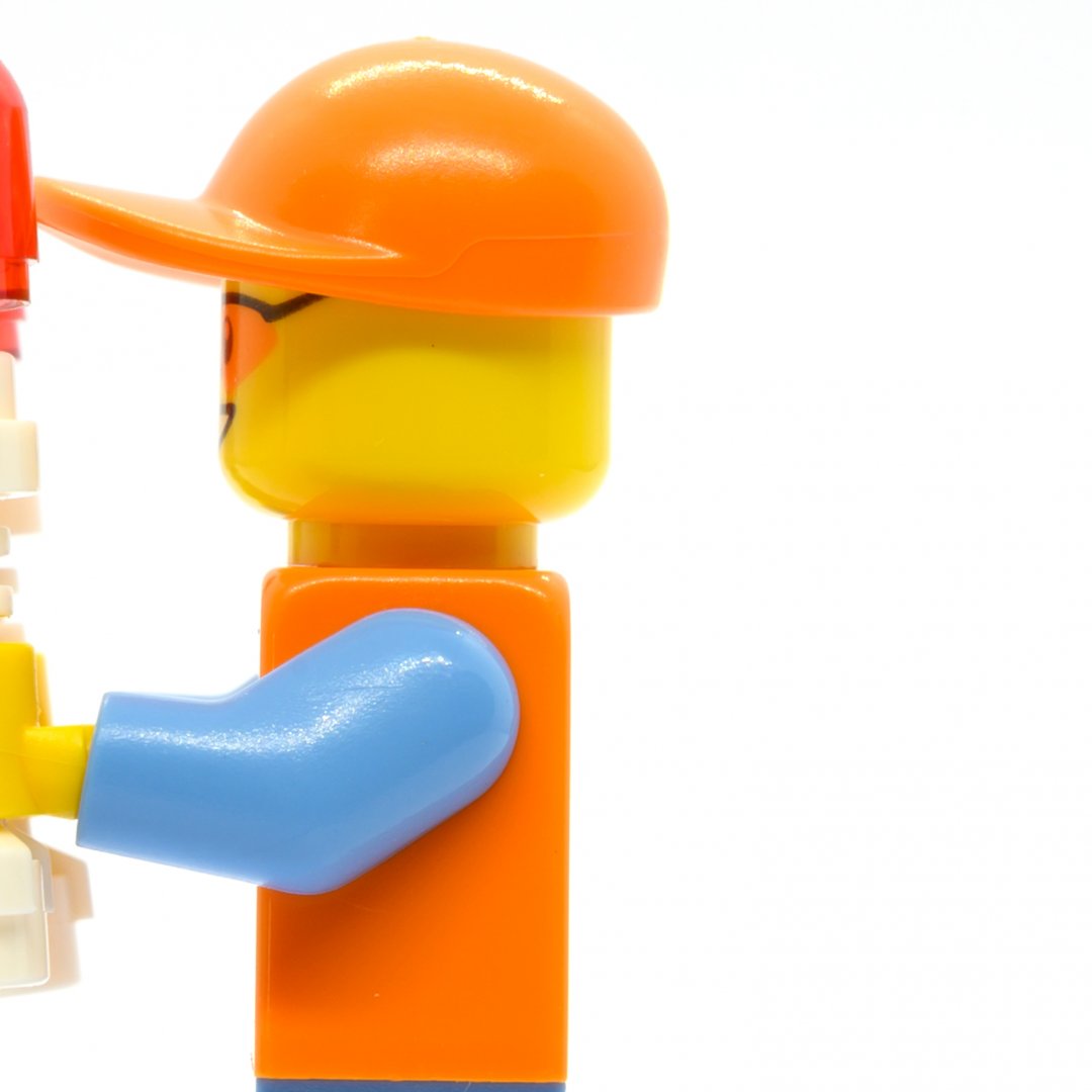Airport Worker - | Lego Minifigures | lego.minifigures.world