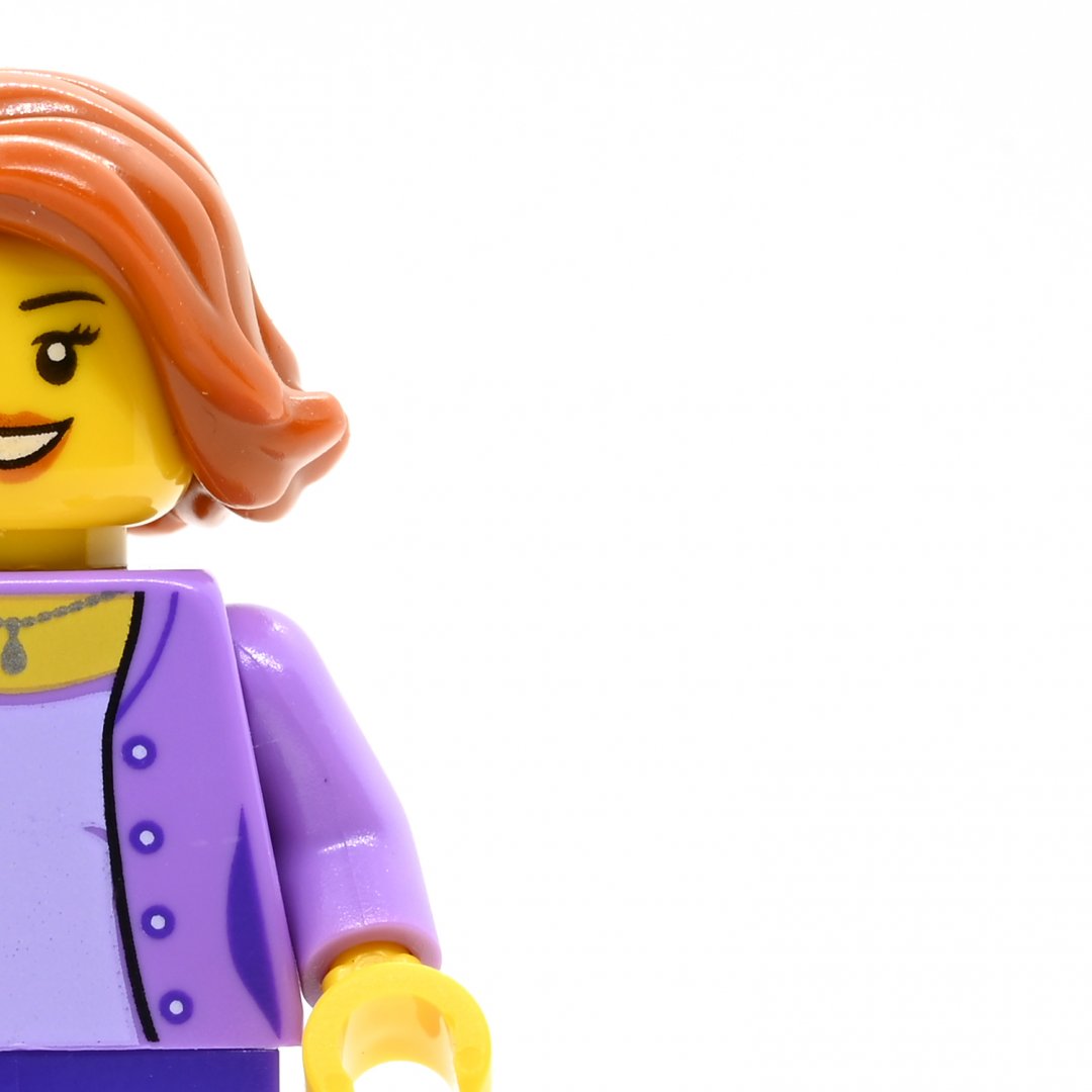 Mom - | Lego Minifigures | lego.minifigures.world
