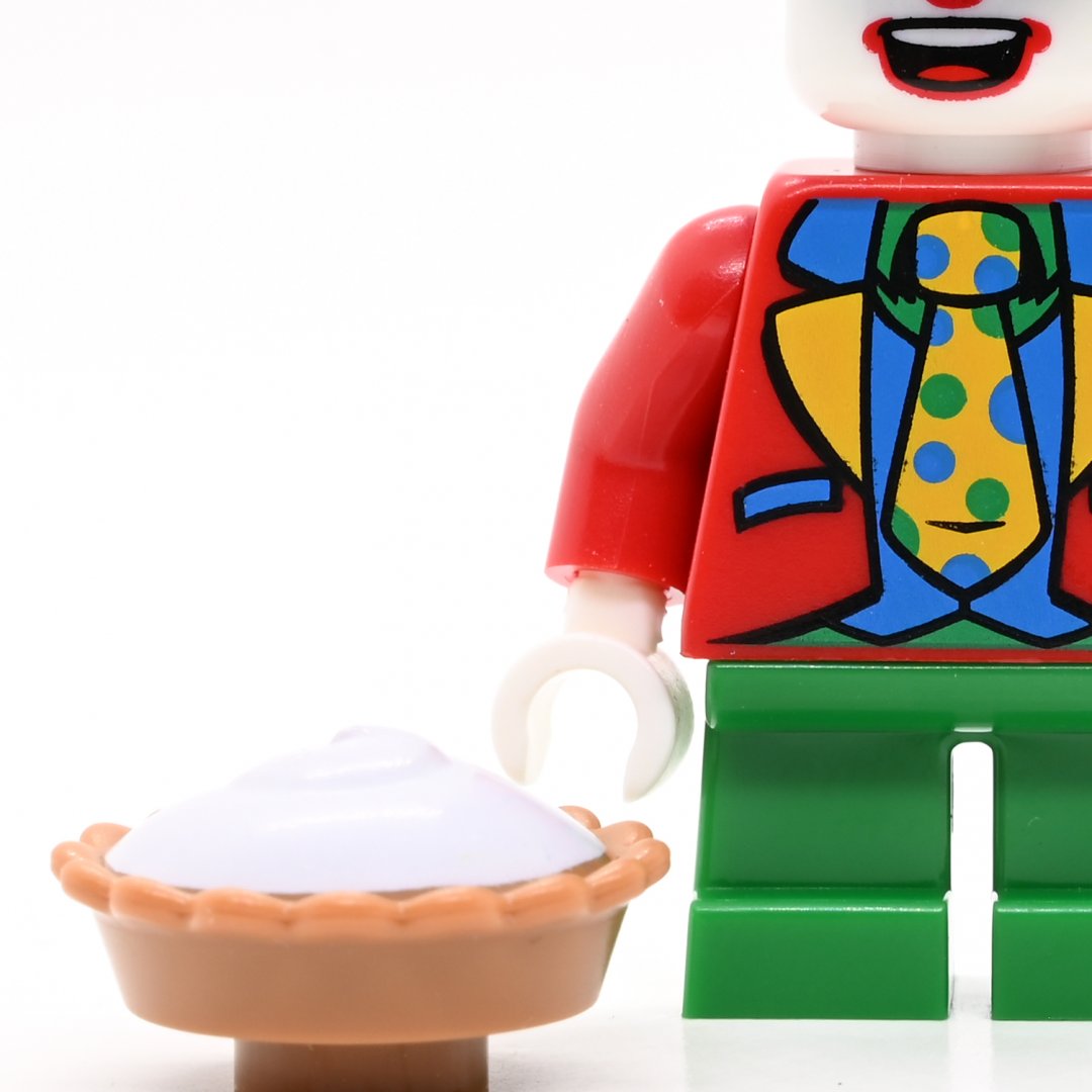 Small Clown - | Lego Minifigures | lego.minifigures.world