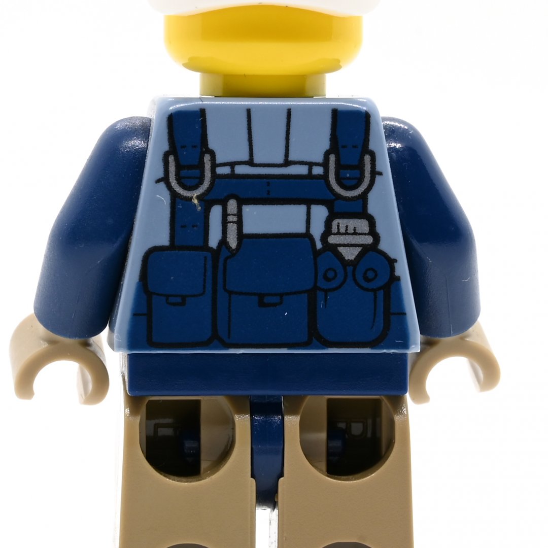 Mountain Police Officer - | Lego Minifigures | lego.minifigures.world