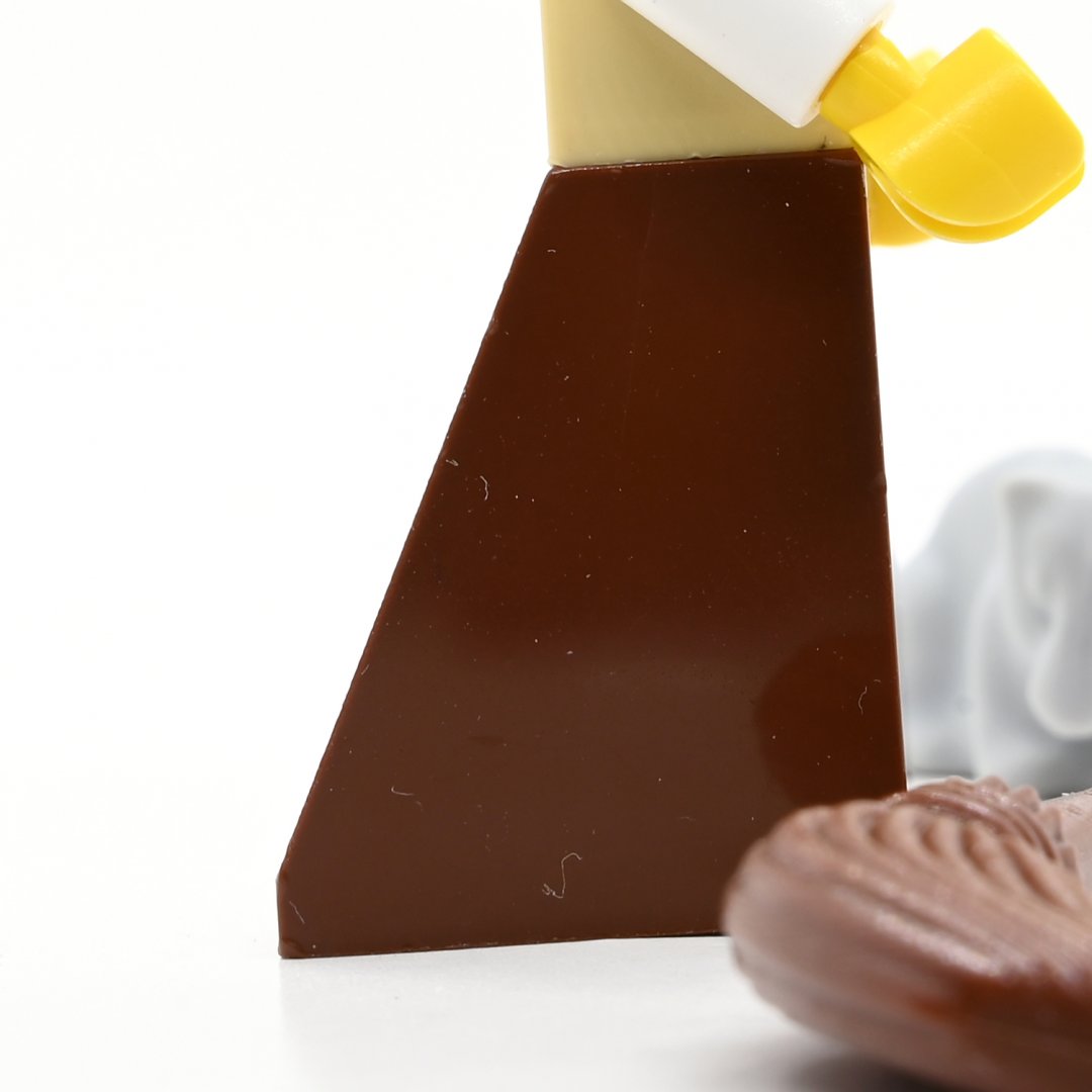 Maid - | Lego Minifigures | lego.minifigures.world