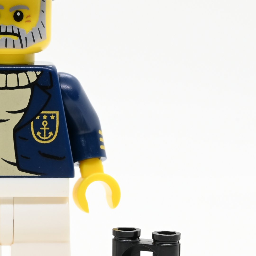 Sea Captain - | Lego Minifigures | lego.minifigures.world