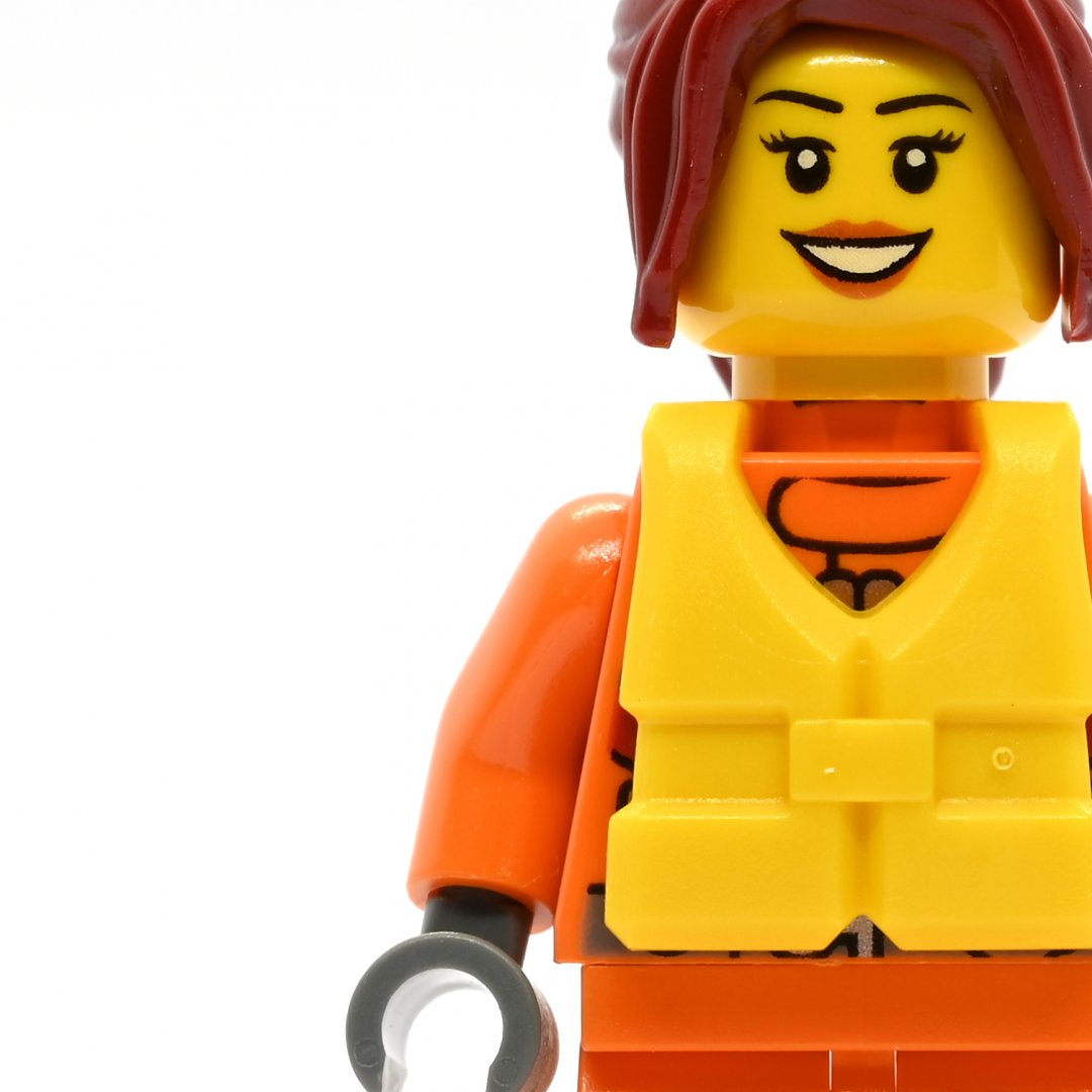 Female Watercraft Pilot - | Lego Minifigures | lego.minifigures.world