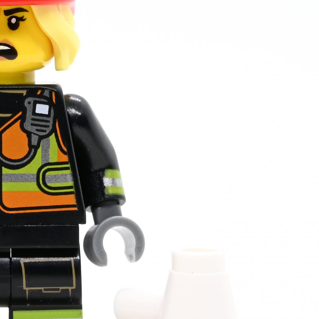 Fire Fighter - | Lego Minifigures | lego.minifigures.world