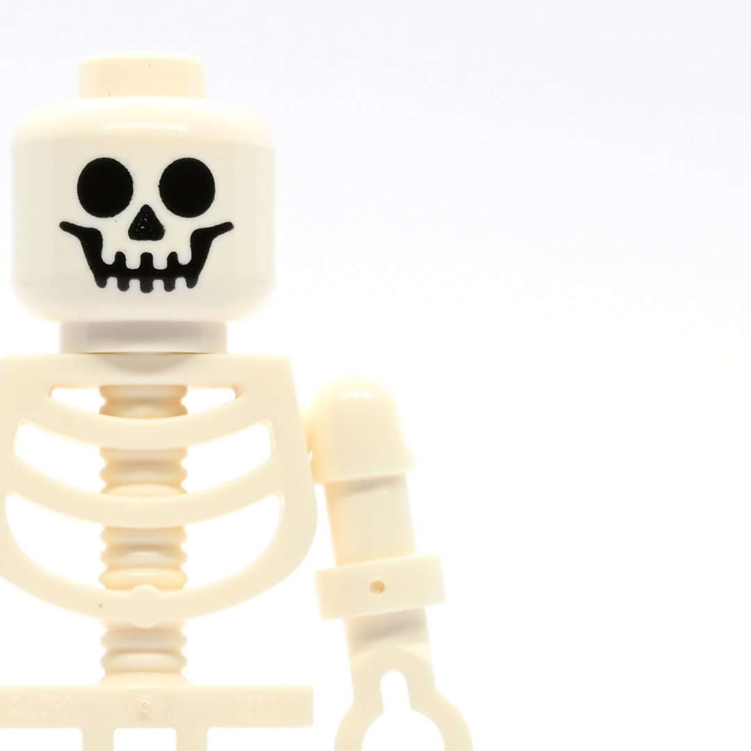 Skeleton with Standard Skull - | Lego Minifigures | lego.minifigures.world