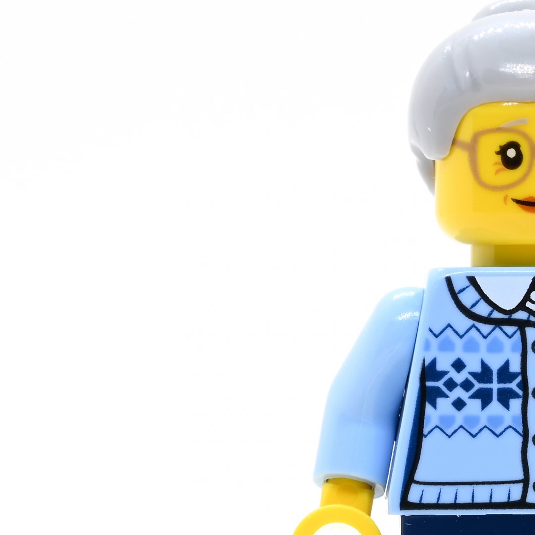 Grandmother - | Lego Minifigures | lego.minifigures.world