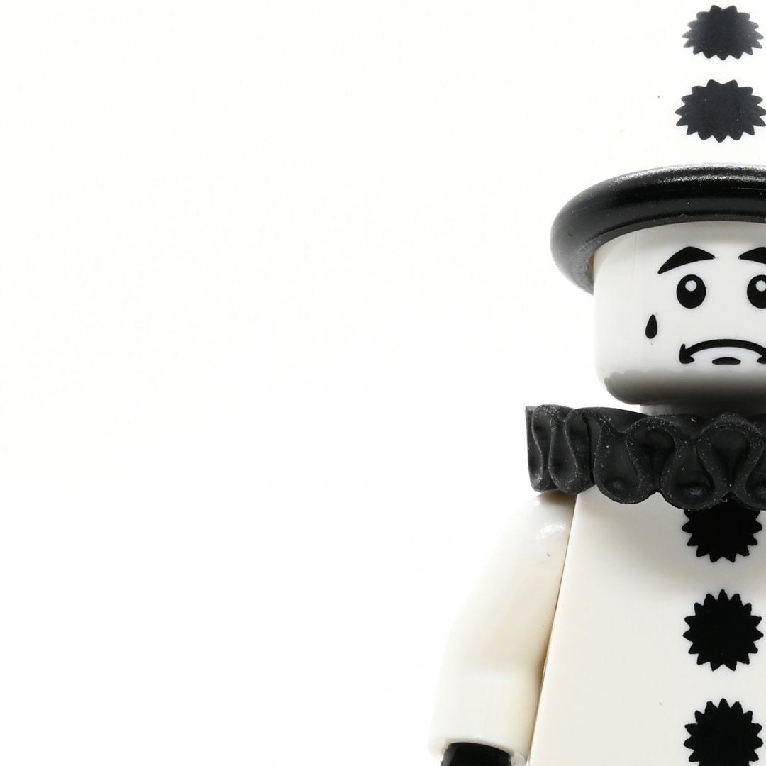 Sad Clown - | Lego Minifigures | lego.minifigures.world