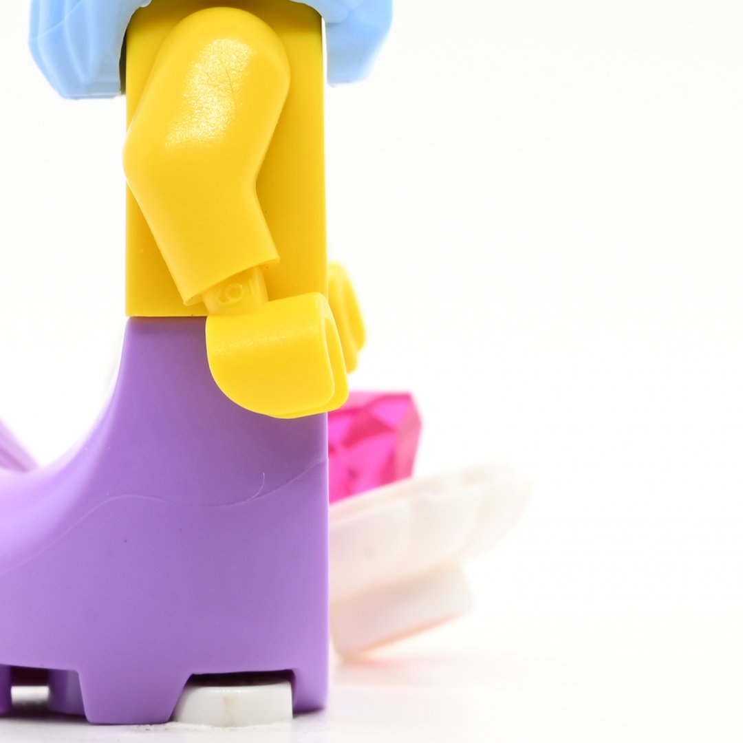 Marsha Queen of the Mermaids - | Lego Minifigures | lego.minifigures.world