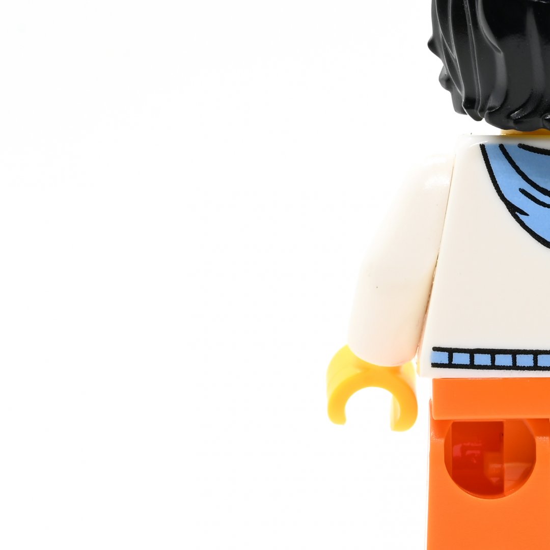 Winter Vacationer - | Lego Minifigures | lego.minifigures.world