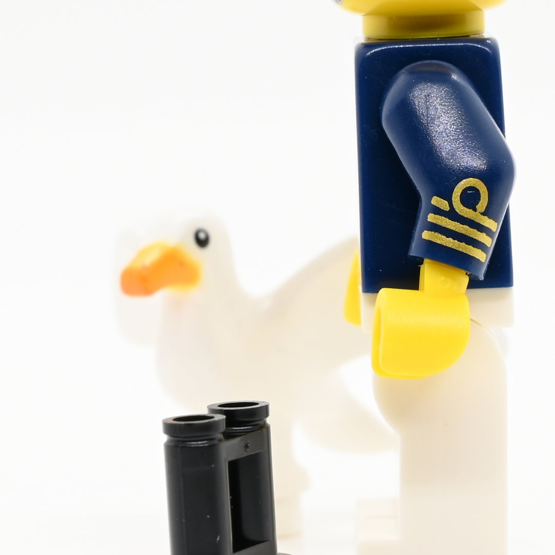Sea Captain - | Lego Minifigures | lego.minifigures.world