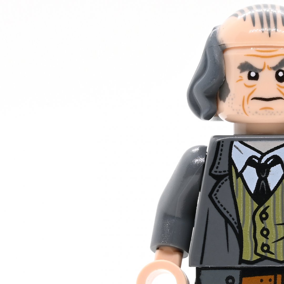 Argus Filch - | Lego Minifigures | lego.minifigures.world